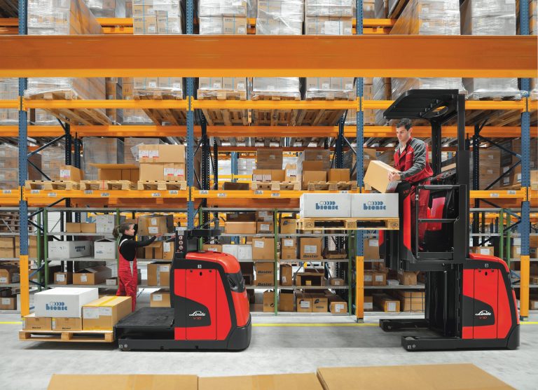 Vertikal-Kommissionierer Linde Material Handling - Jungbluth