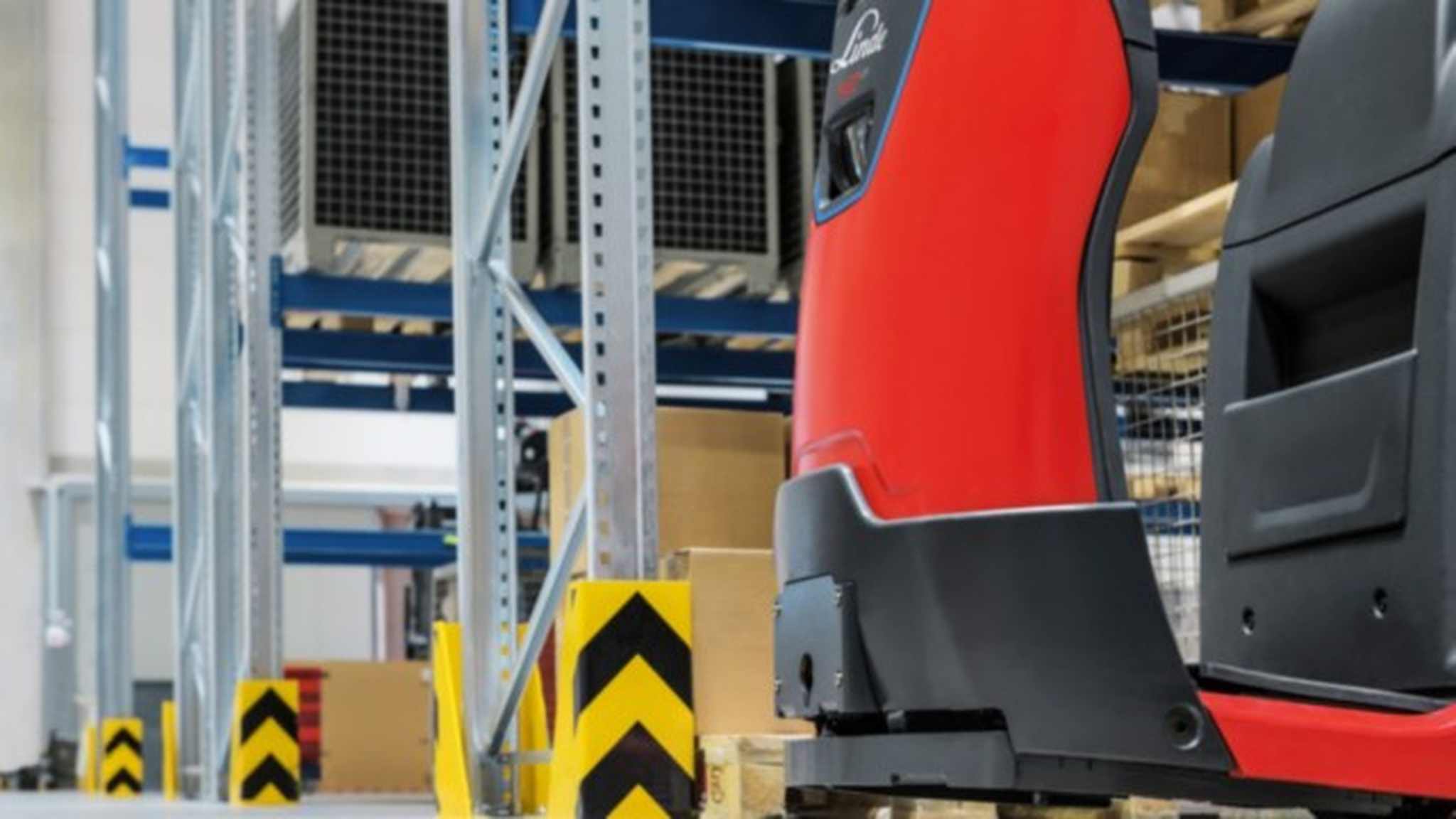 Semi automated order picker - Jungbluth